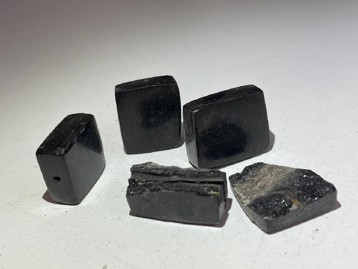 Azabache :: Mundo Piedras y Mas